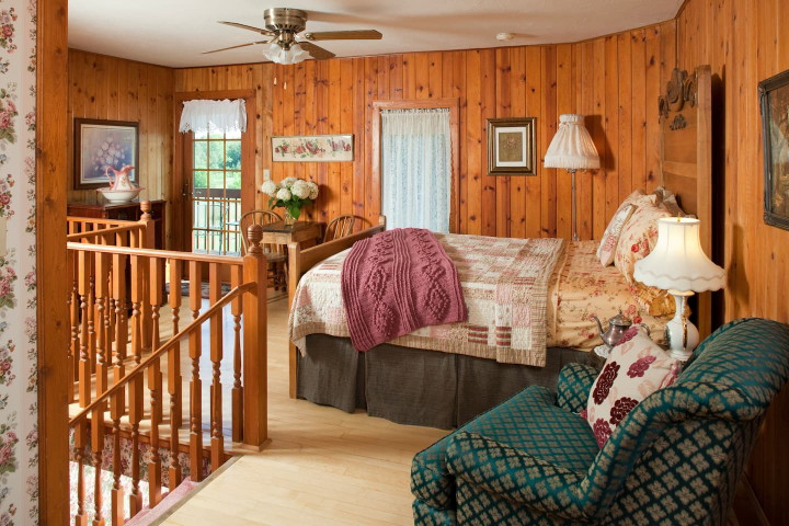 Chanticleer Guest House-rose Suite - Door County, WI