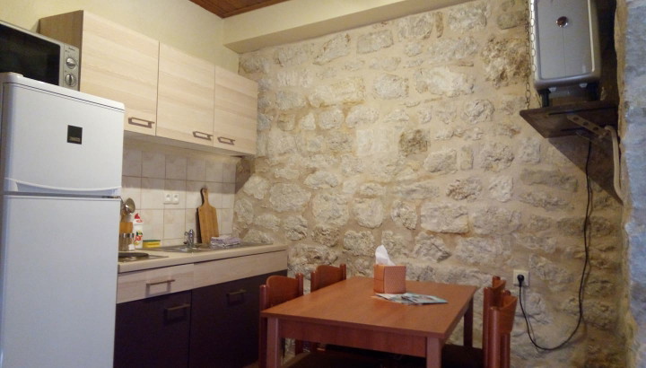 Studio Apartment In The Center - Omiš