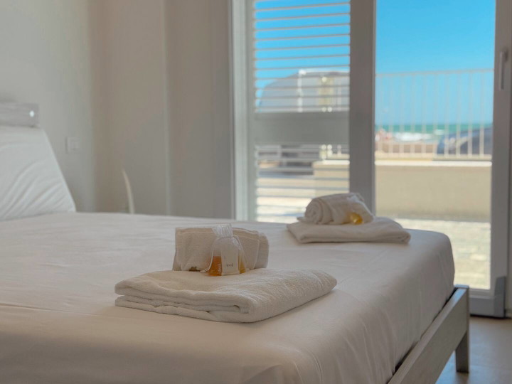 Beachfront Apt With Parking + Ac - Civitanova Marche