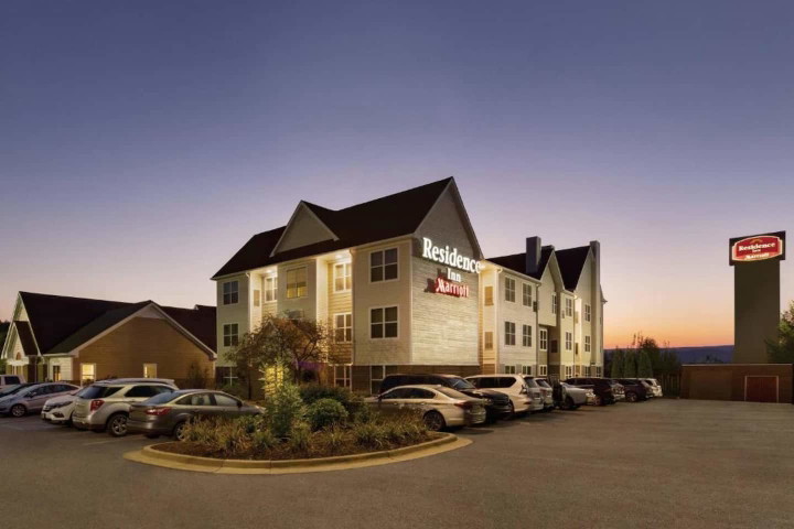 Near Steamtown Historic Site + Free Breakfast - Scranton, PA