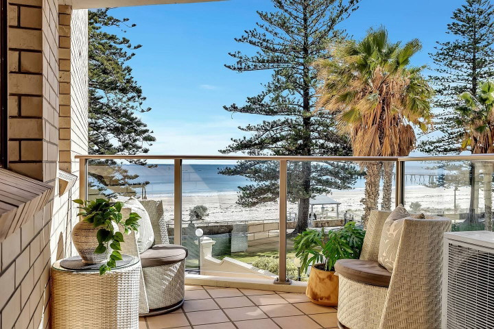 Glenelg Outlookbeachfront Stay By Moseley Square - Glenelg