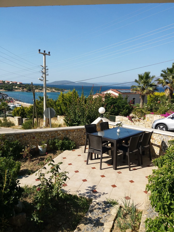 À 5 Minutes à Pied De La Plage, 2 Salles De Bains-3 Toilettes, Terrasse, Garage - Çeşme