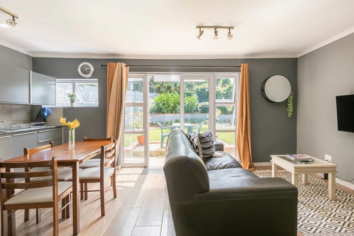 Garden Cottage In Secure Area - Randburg