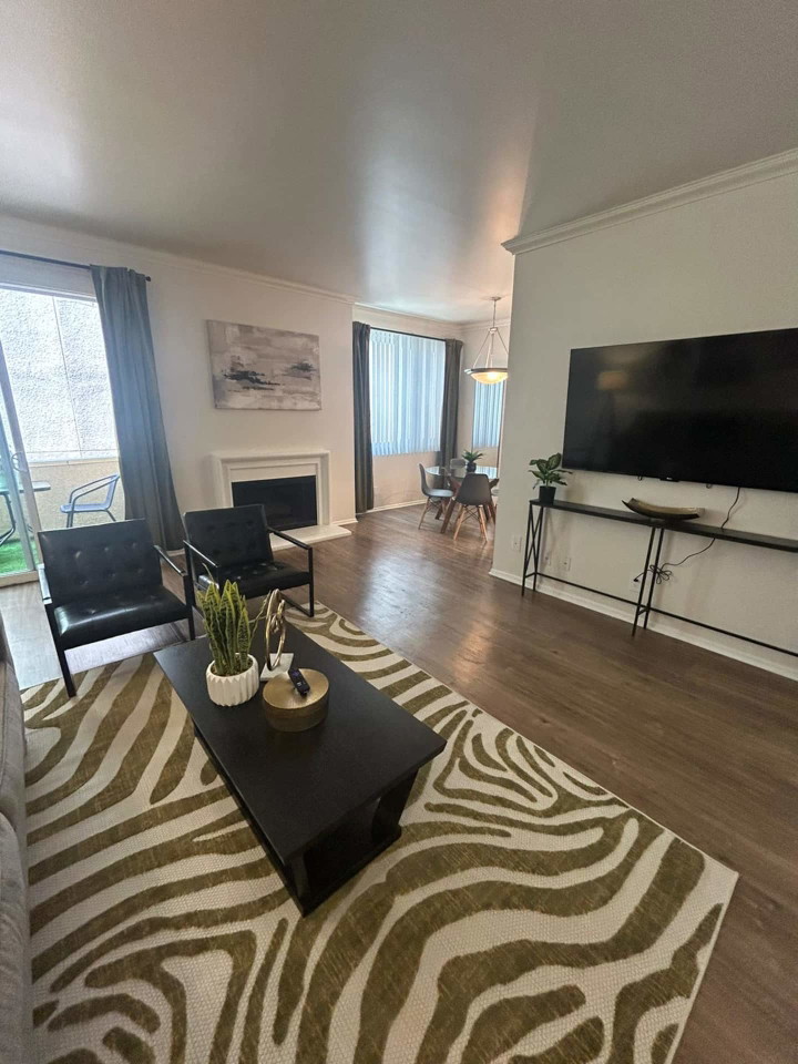 Appartement D'1&nbsp;Chambre à Beverly&nbsp;Hills&nbsp;: Parking, Piscine Et Salle De Sport - West Hollywood