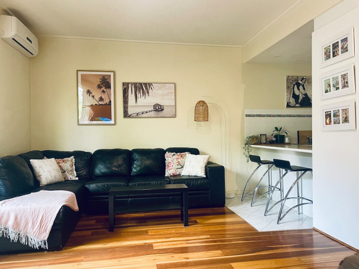 Secure Courtyard Retreat | 2br, Parking, St Kilda - St Kilda