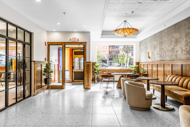 Dtwn|king Bed|coffee Shop In Building|fast Wi-fi - Bangor, ME