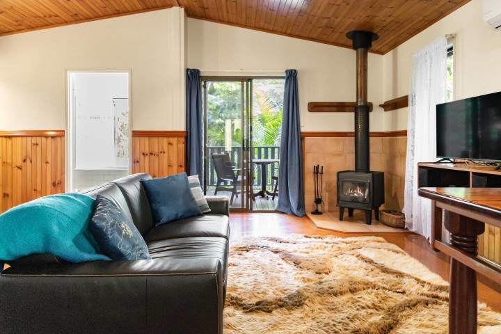 Snuggle Pot Cabin - Montville