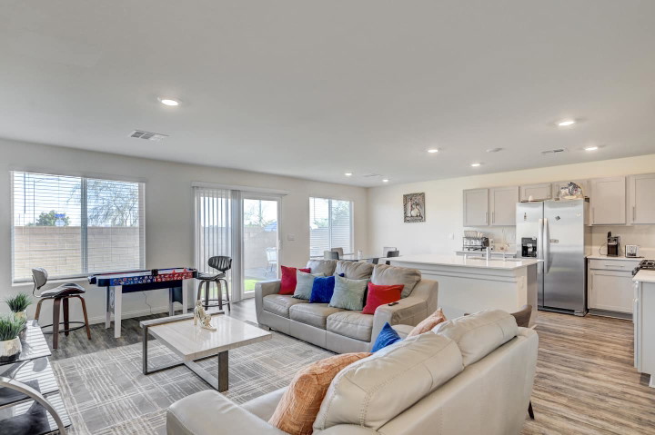 Luxe Villa Premium Gateway For Family & Friends - North Las Vegas, NV