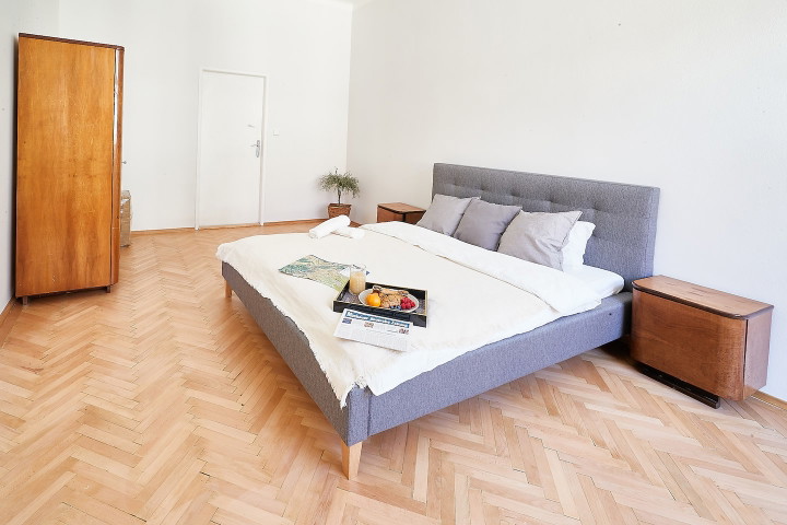 [Blue]nice Room/renovated/old Town/city Centre - Bratislava