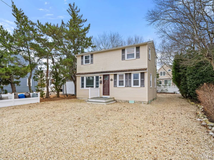 Spray Beach Beachhouse - Beach Haven, NJ
