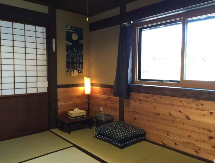 旅人が集う、城下町にある築100年の町家の一室(2名定員)岩村城下町ゲストハウス Vivant撮影地 - Nakatsugawa