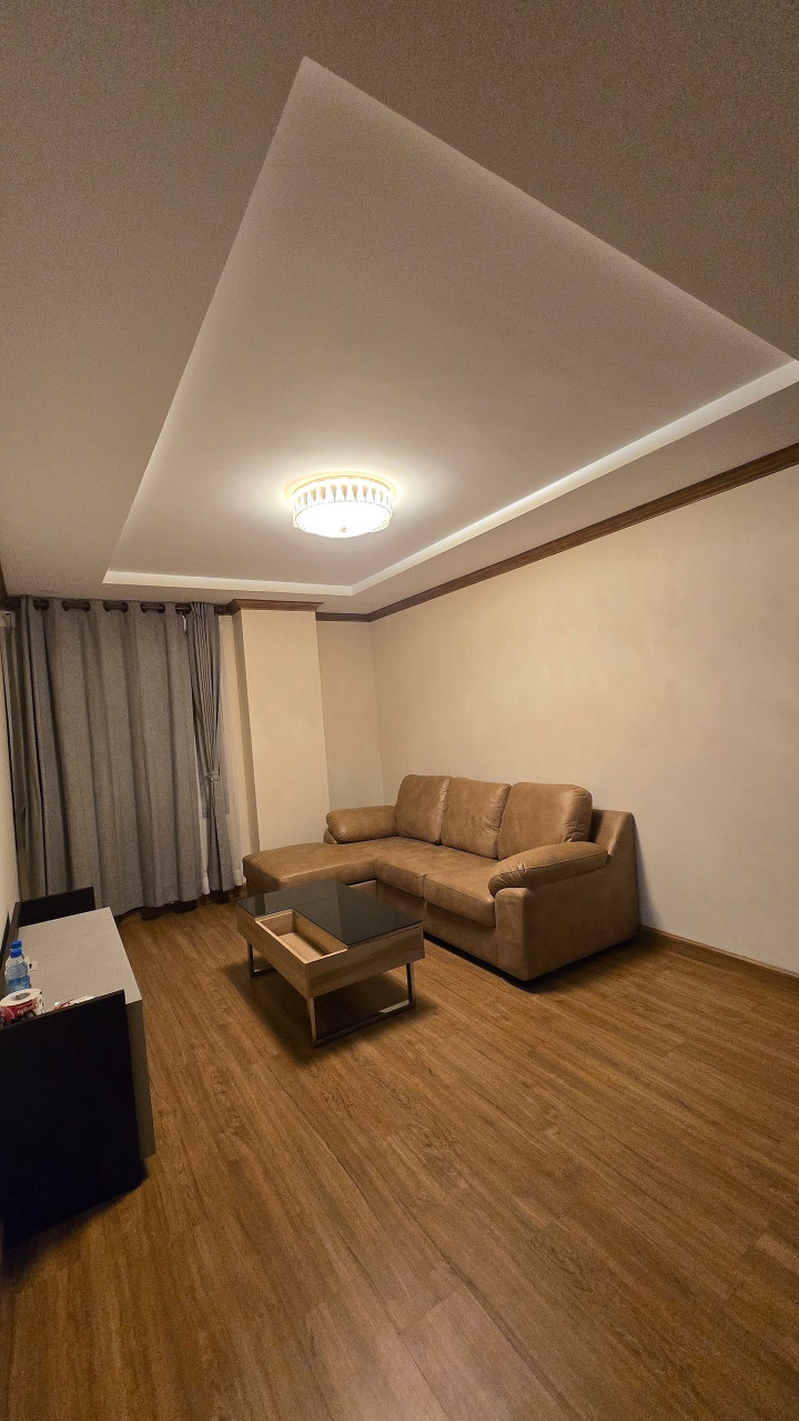 2bhk W/ Balcony & Mountain View - Tibet
