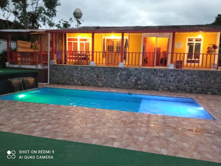 Casa Quinta Cascada Azul - Pedro Vicente Maldonado