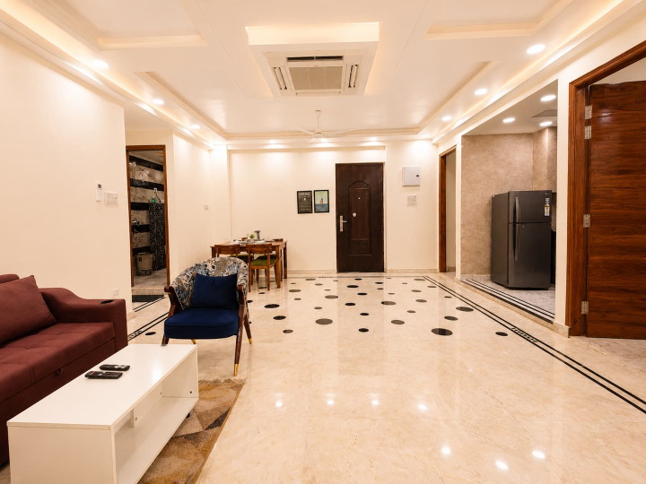 Homlee-gold Star 3bhk-lift-parking-vasant Kunj - Ghaziabad