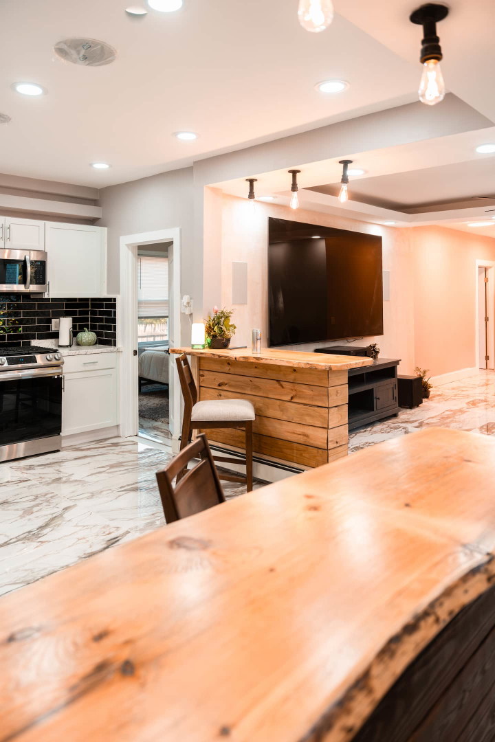 Executive Luxury Retreat | Comfort Plus Stay Elite - Warwick, RI