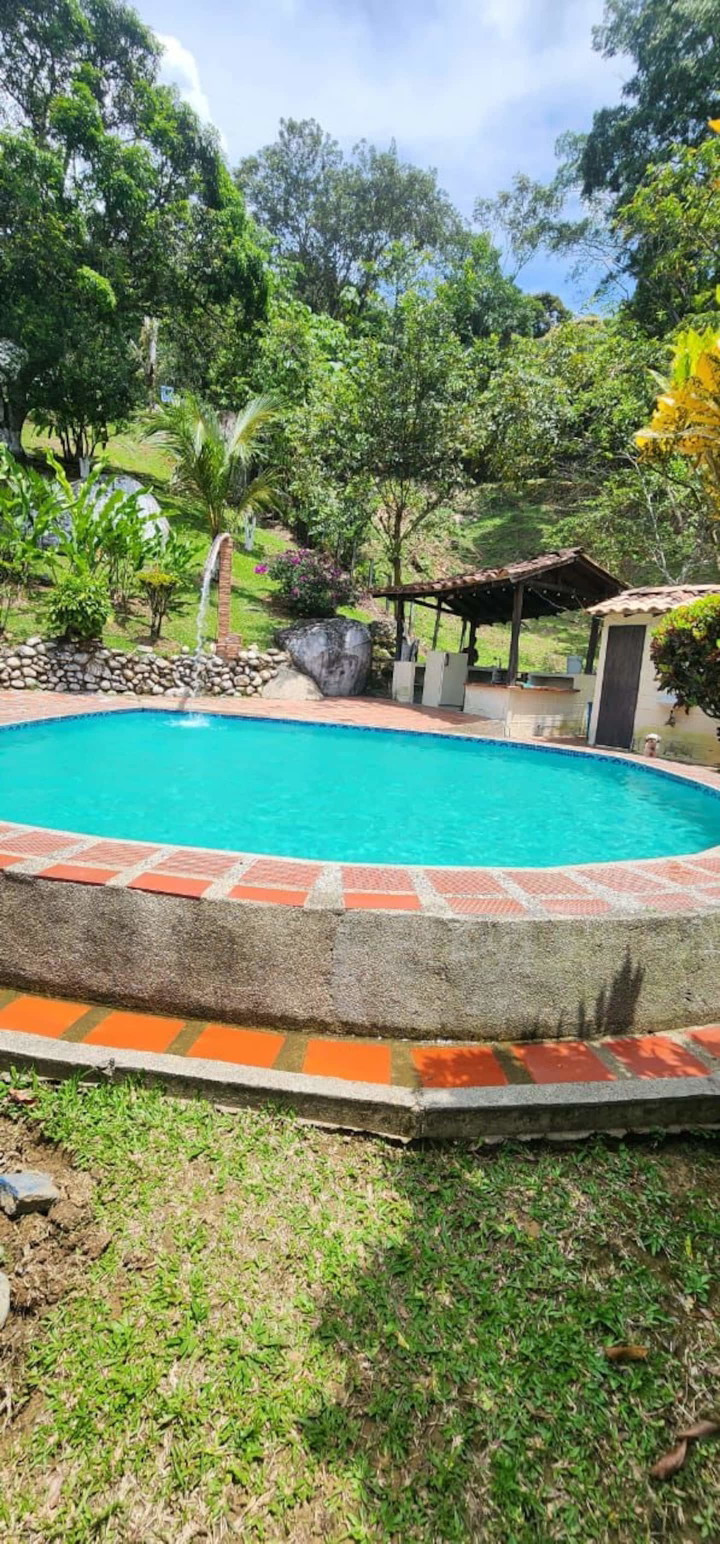Finca Las Gotas Frias - Cisneros