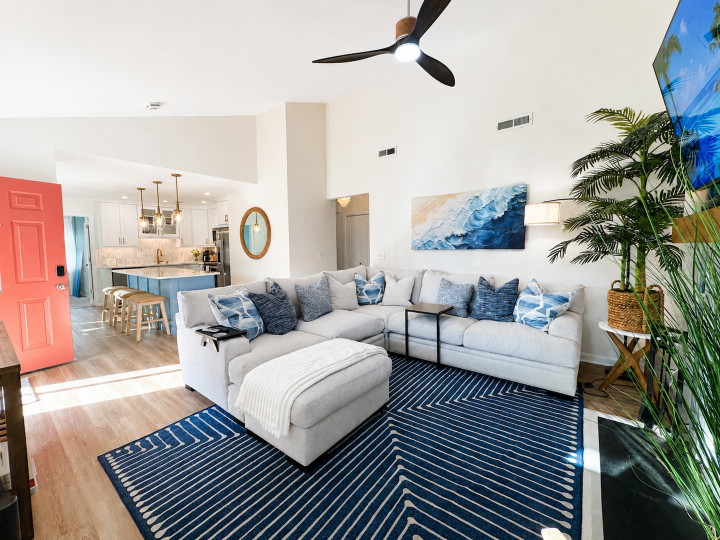 Renovated Coastal Home | Fire Pit | Uncw & Beaches - Wilmington, NC