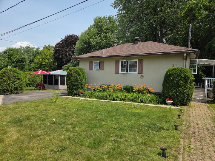 2 Chambres Spacieuses Avec Salle De Bain Privée - Blainville