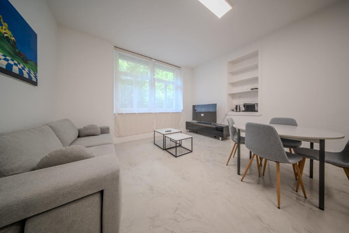 2 Pièces  Parking Privé, Recharge Voiture - Mulhouse