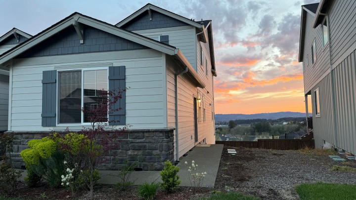 Sunset Valley Guesthouse - Sherwood, OR