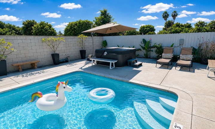 No Tax! Modern 4br Pool Villa, Hot Tub, Arcade - Buena Park, CA