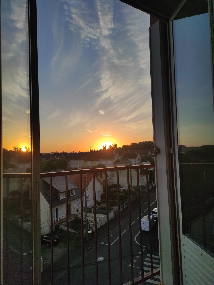 Appartement F4 Belle Vue, Idéalement Placé - Allonnes