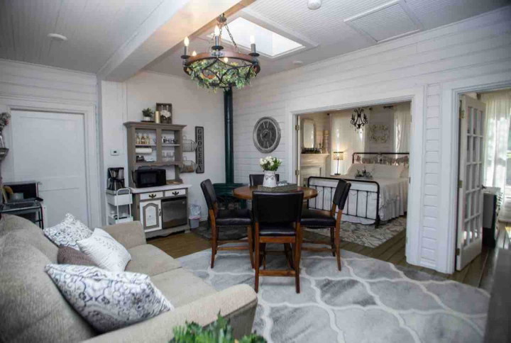 Nyholm Guesthouse 2br Hot Tub - Puyallup, WA