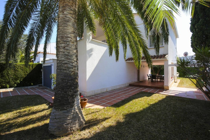 Salou | 4br | Beach | Pool & Bbq | Port Aventura - Tarragona