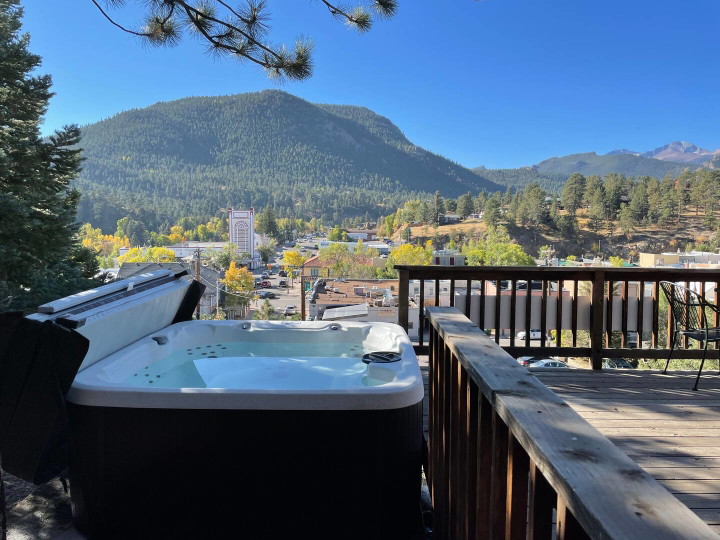 Vintage Charm With Best Views And Location. - Colorado