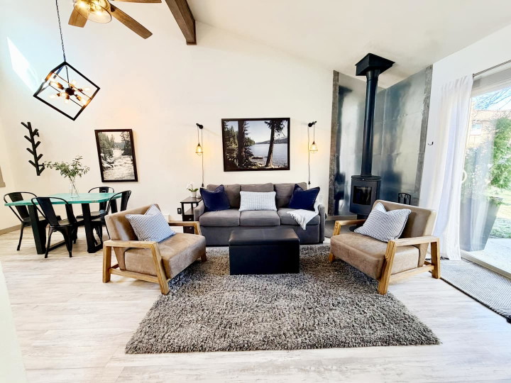 Payette Lake Retreat | Steps To Lake | Pool/gym - McCall, ID