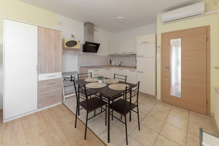 Apartma Vesna | Peaceful Koper Near Beach (4+0) - Koper