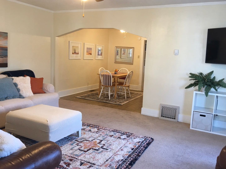 Bright And Spacious Duplex Near Downtown - Billings, MT