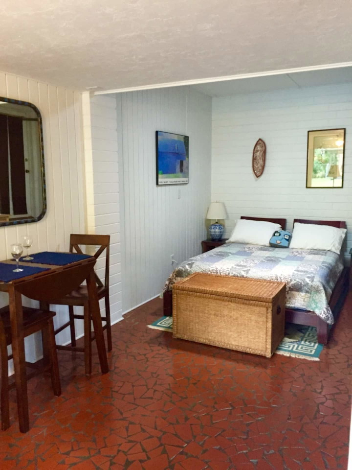 Lovely Studio Apt, Walk To Uf - Gainesville, FL