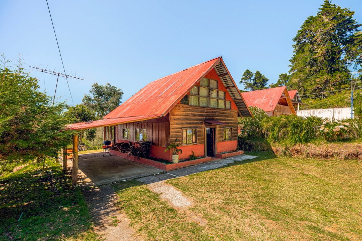 A Little Hidden Gem In La Trinidad De Dota. - Costa Rica