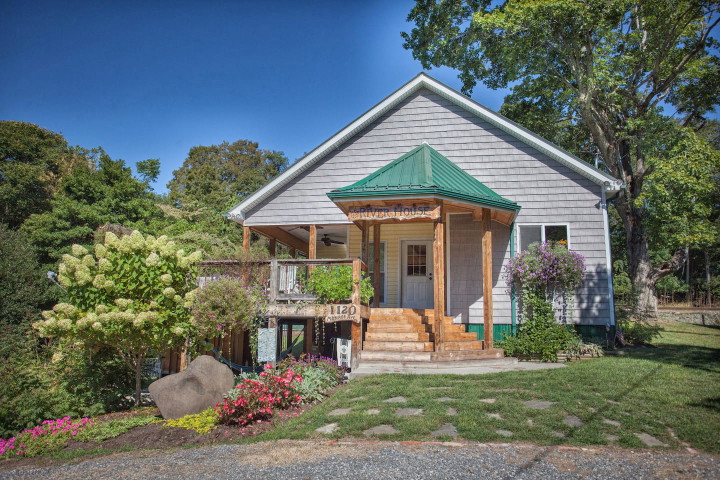 The River House - Lewisburg, WV