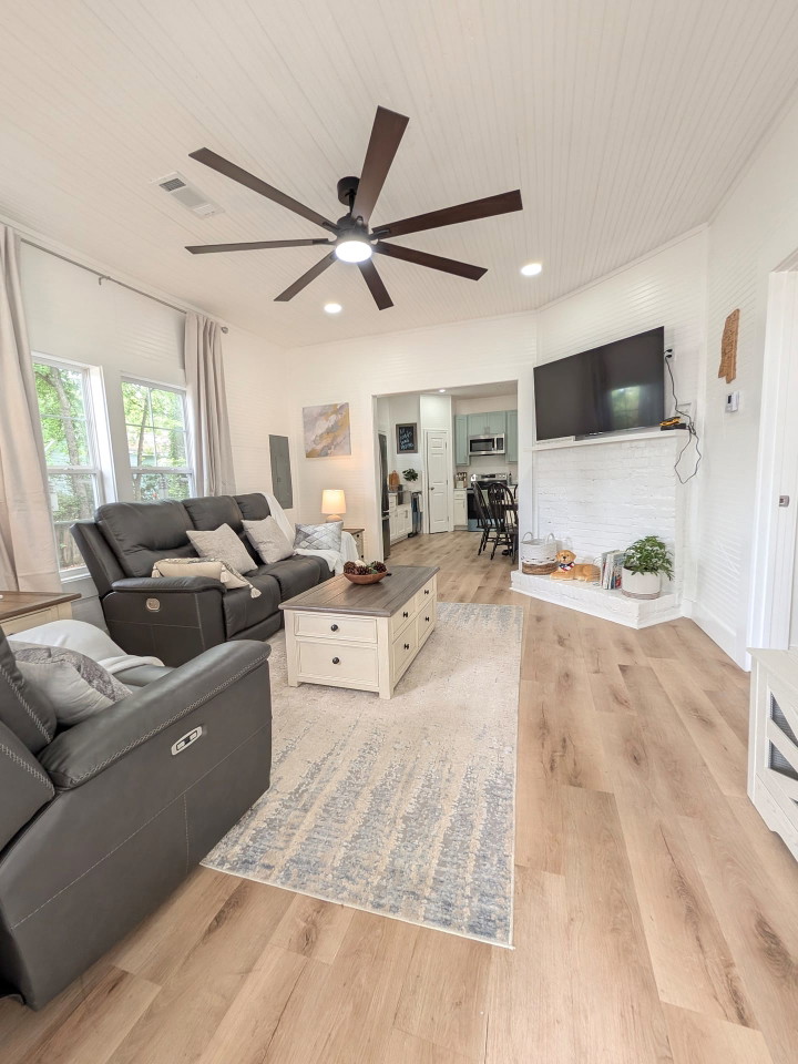 Modern Historic Family Retreat In Downtown Tupelo - Tupelo, MS
