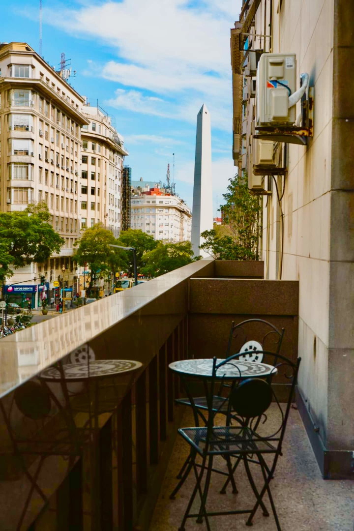 Apartment With A Patio And Balcony Facing The Obelisk Near P. Madero Ba03 - Buenos Aires