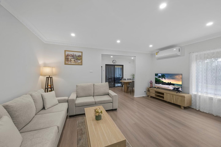 Premium In The West, 3 Bedroom - Caroline Springs