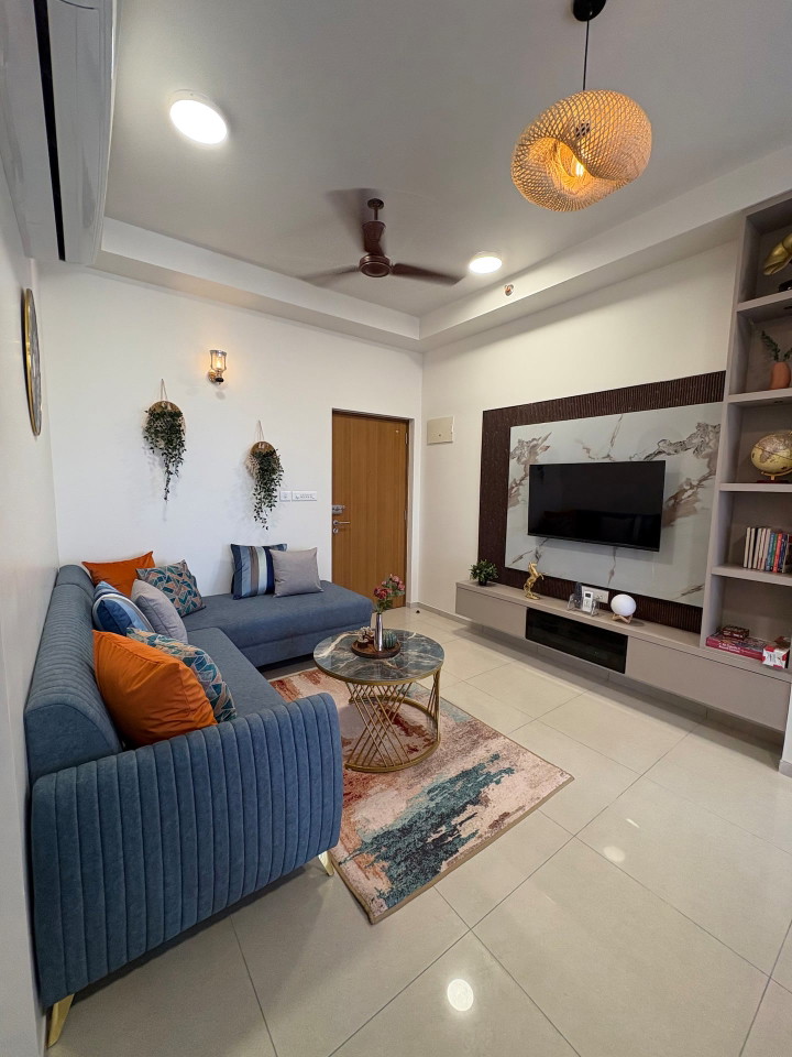 Skyline Haven 2bhk 28th Floor + Pool - Gandhinagar