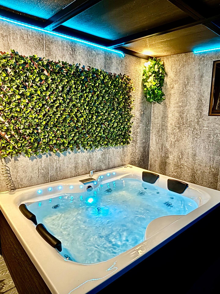 Moderna Casa Rodante Estilo Cabaña Con Jacuzzi - San Antonio, Chile
