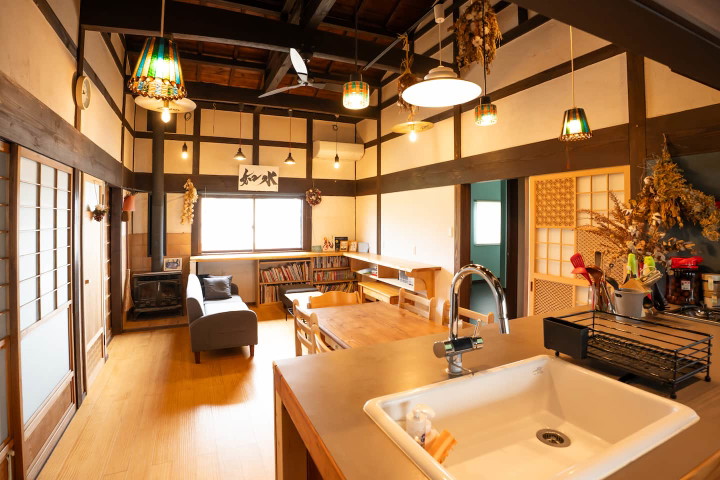 2泊以上の宿泊でお得。八戸｜一棟貸し宿・キッチン付き天然温泉徒歩2分＆朝市・八食・中心街好アクセス - 하치노헤시