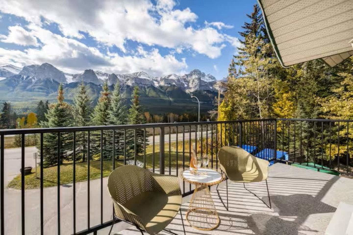 Mnt Bliss: 2 Units, Sleeps 16 Near Banff Free Pk - Banff