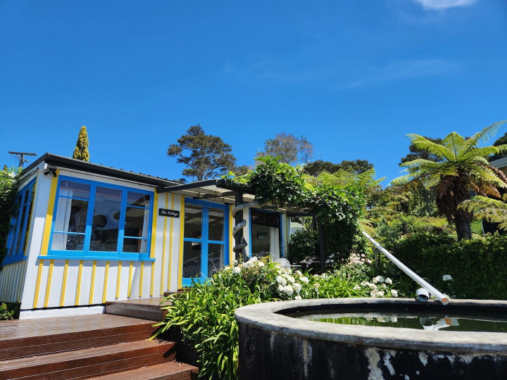 The Cottage -Watersedge - Raglan