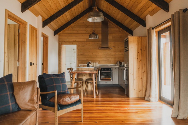 Freda Du Faur Lodge (The Cairns Alpine Resort) - Lake Tekapo