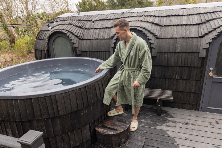 Hawthorn | Couples Cabin | Hot Tub | Greenway - Ireland
