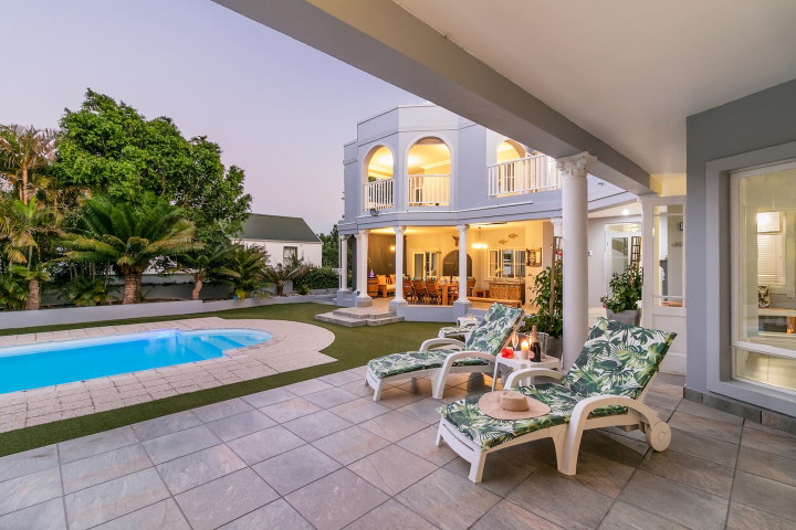 Knysna Belvidere Honeymoon Home With Jacuzzi - South Africa