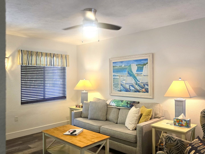 The Coconut Villa #22 - Anna Maria Island, FL