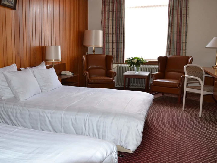 Central Stay With Onsite Restaurant, Near Lakeside - Hoek van Holland