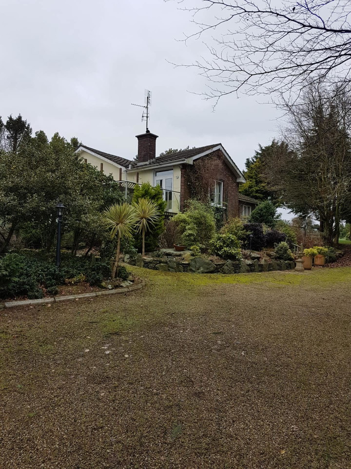 Badgersden, Secluded, Country House - Gorey