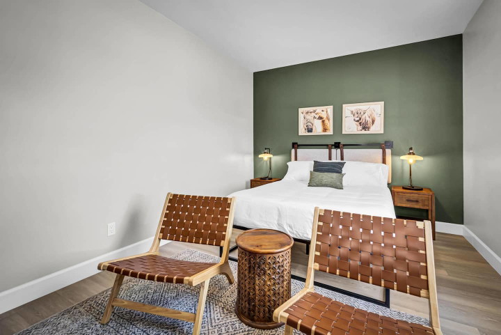 Vista Hideaway | Prime Downtown Spot - San Marcos, CA